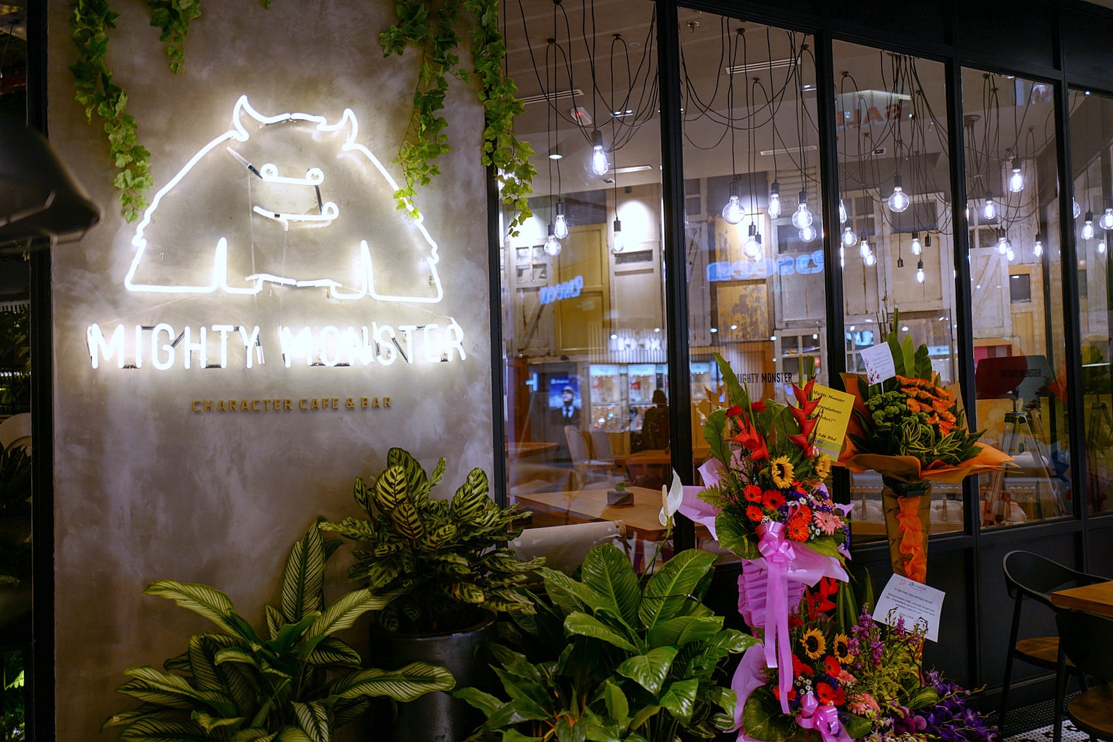 Mighty Monster - EatDrink